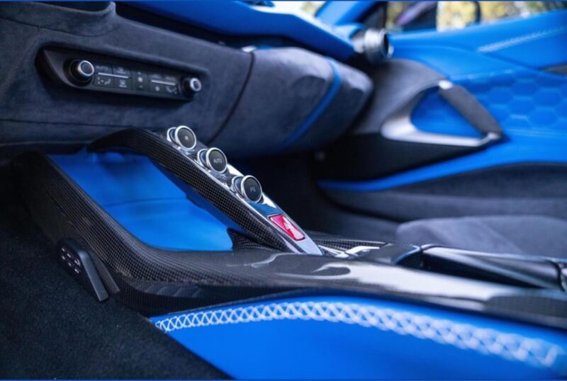 Custom Interior for Classic Cars: Timeless Upholstery Options